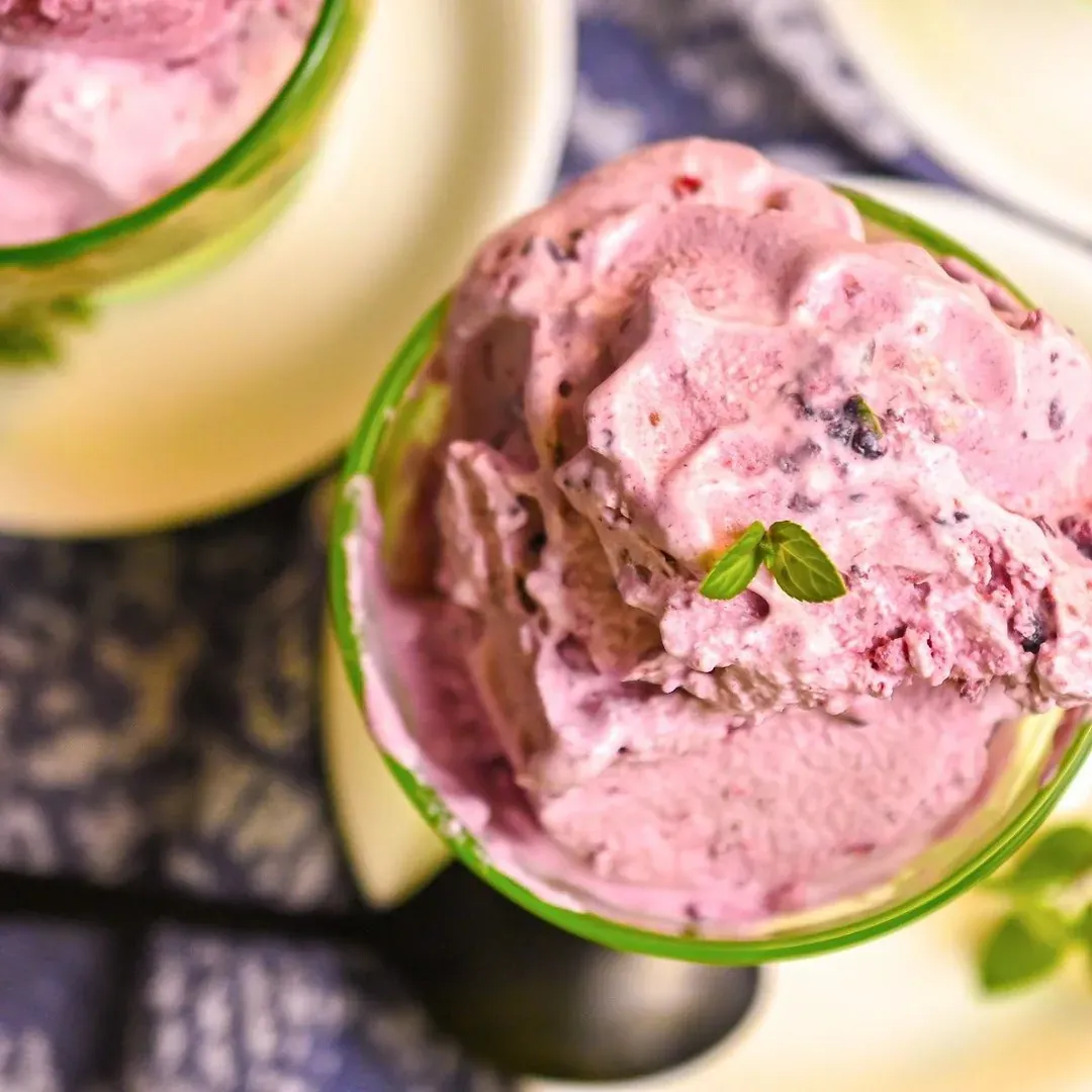 Keto Blueberry Ice Cream | Low Carb & Refreshing Dessert